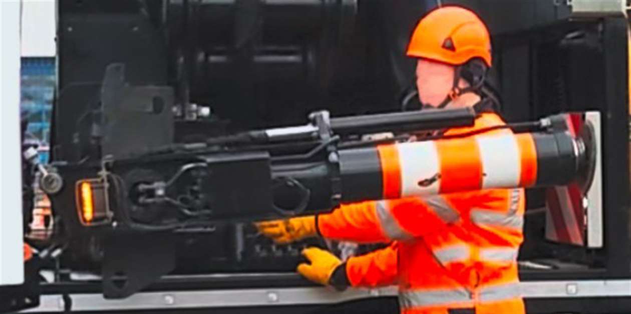 ALLMI issues safety alert - Crane & Transport Briefing