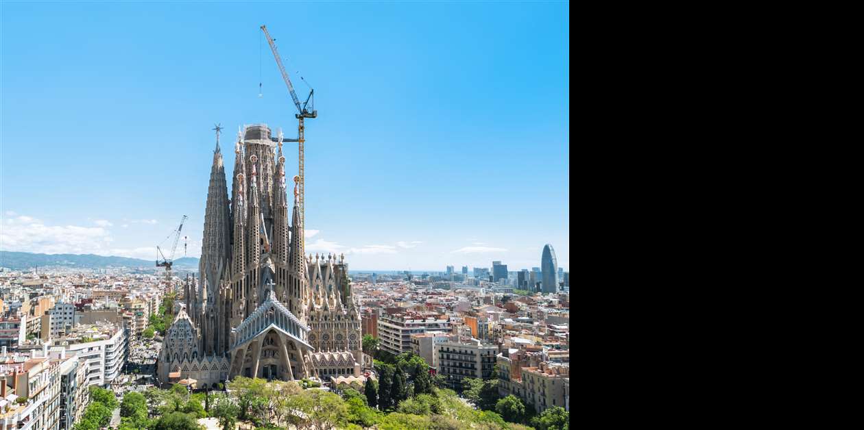 Luffers take over to finish La Sagrada Familia - Crane & Transport Briefing
