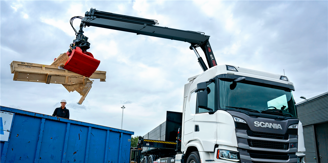 Hiab launches four new loader cranes - Crane & Transport Briefing