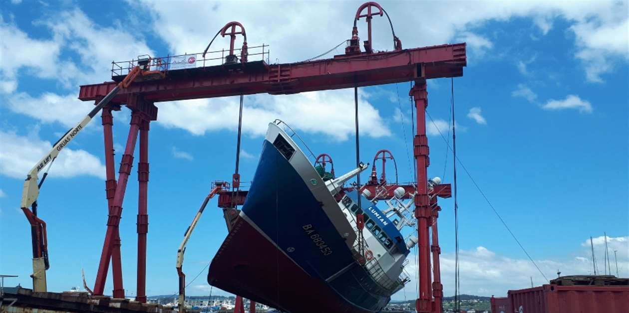 Quick recovery by ALE - Crane & Transport Briefing