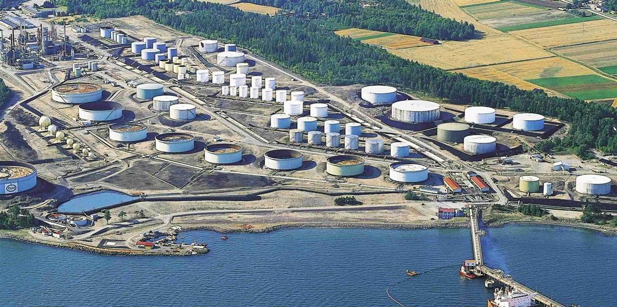 ExxonMobil studying production of low-emission marine fuels - Crane ...