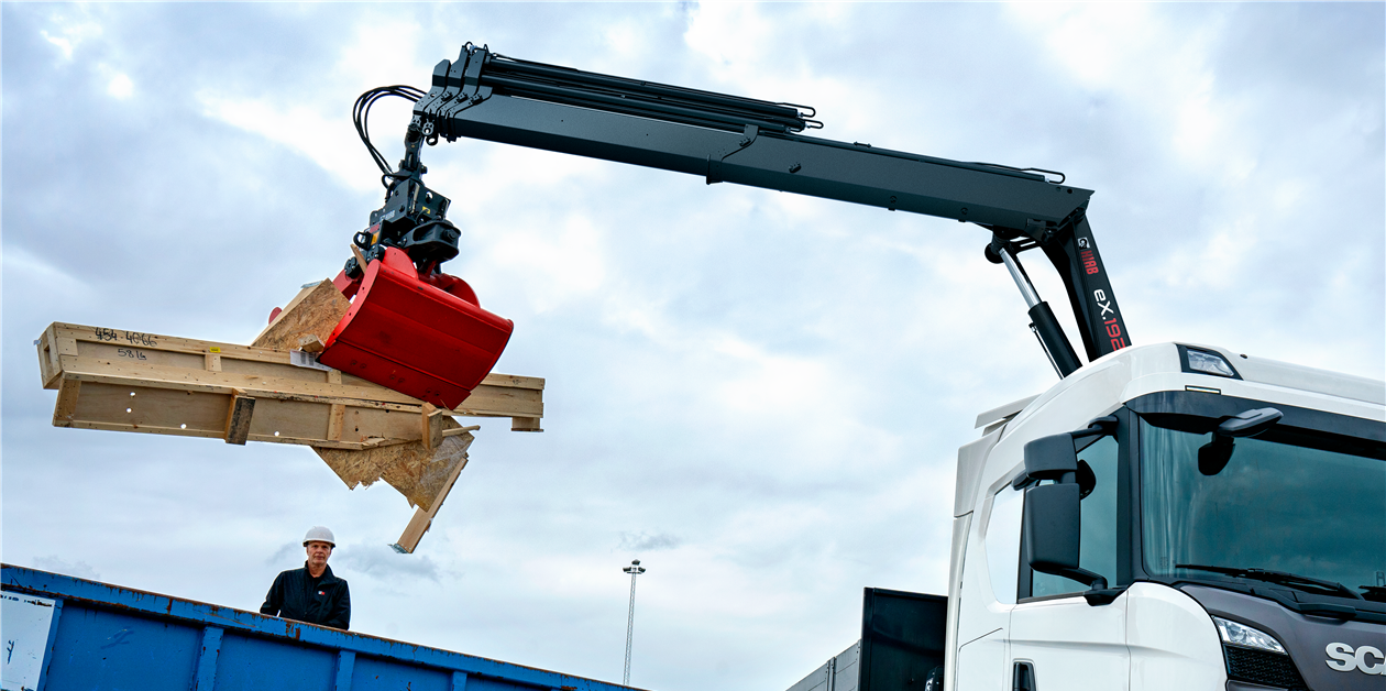 Hiab launches four new loader cranes - Crane & Transport Briefing