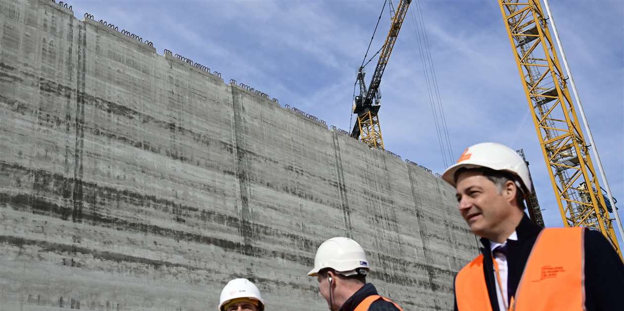 Princesa Isabel: las grúas son cruciales para la fábrica de ...