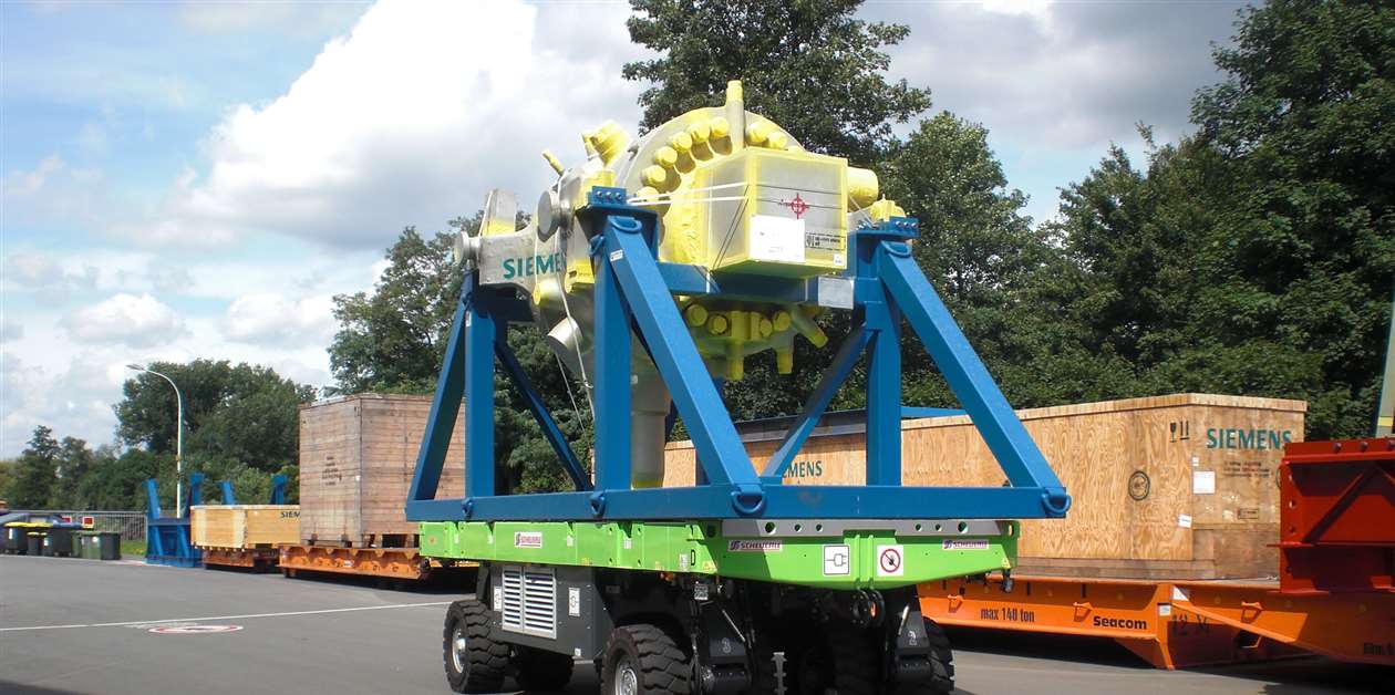 Electric SPMT from Scheuerle - Crane & Transport Briefing