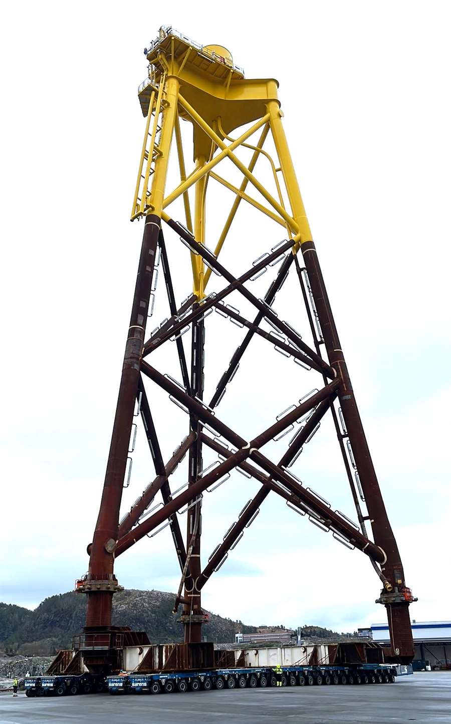 Sarens Handles Jackets For Neart Na Gaoithe Offshore Wind Farm ...