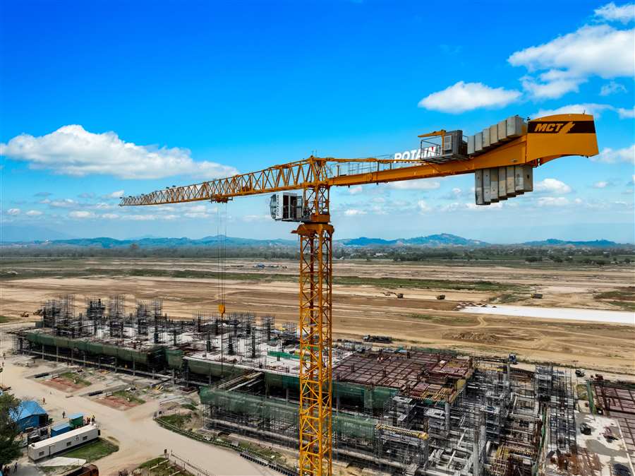 India’s largest airport project using five Potain cranes - Crane ...